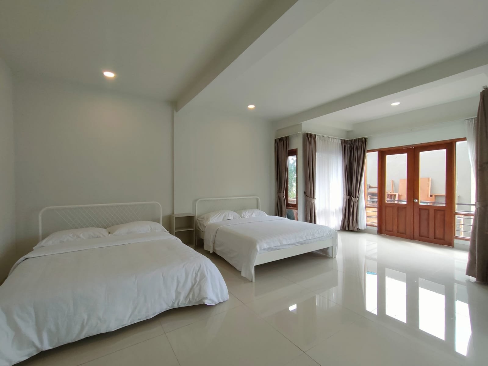 Villa M Flozo 12 Kamar | Private Pool Villa - Villa Lembang 09